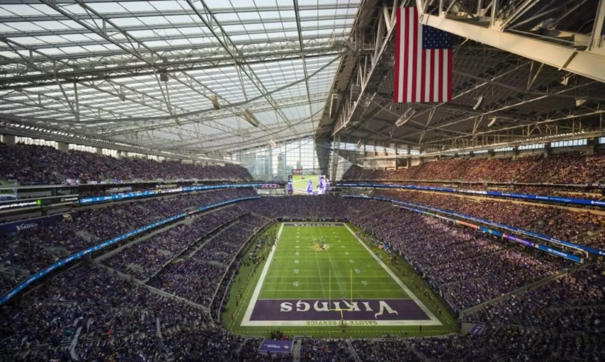 Estadio Energía eficiente de los Estados Unidos. El estadio del banco en Minnesota está listo para la Super Copa.