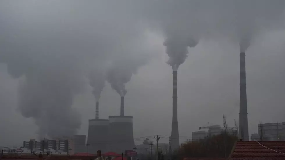 Çin, şehirden smog'dan kurtarmak için santrallerini temizlemeyi vaat ediyor