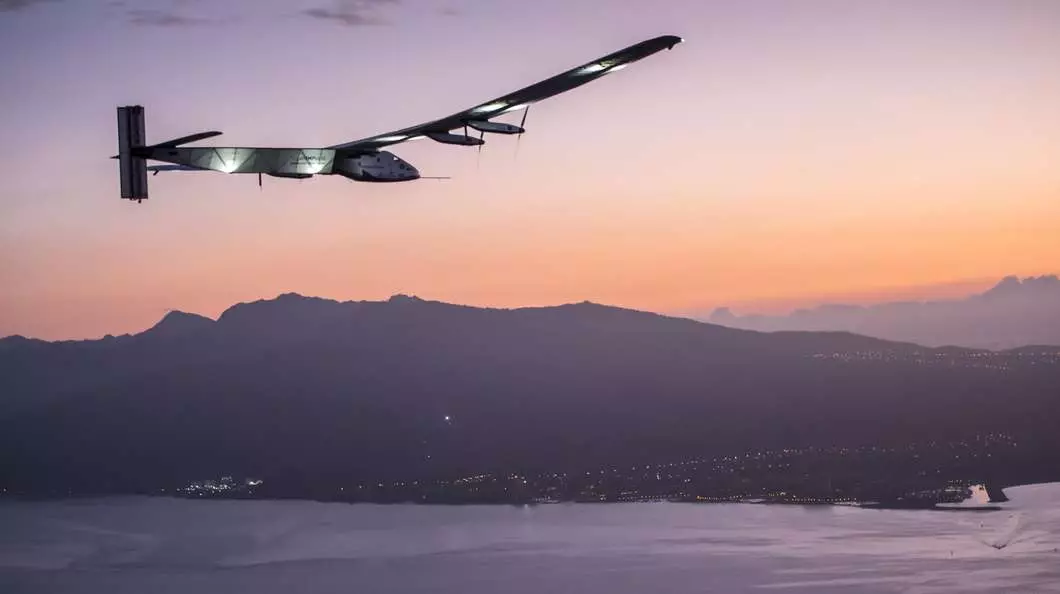 Următorul zbor rotund de zbor Solar impuls sa mutat în aprilie 2016. Facepla.net Cele mai recente știri despre Ecologie
