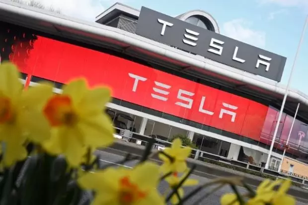 Tesla opens battery recycling company?