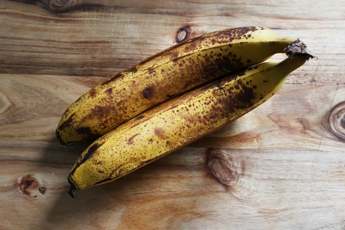 Брытанія ратуе бананы