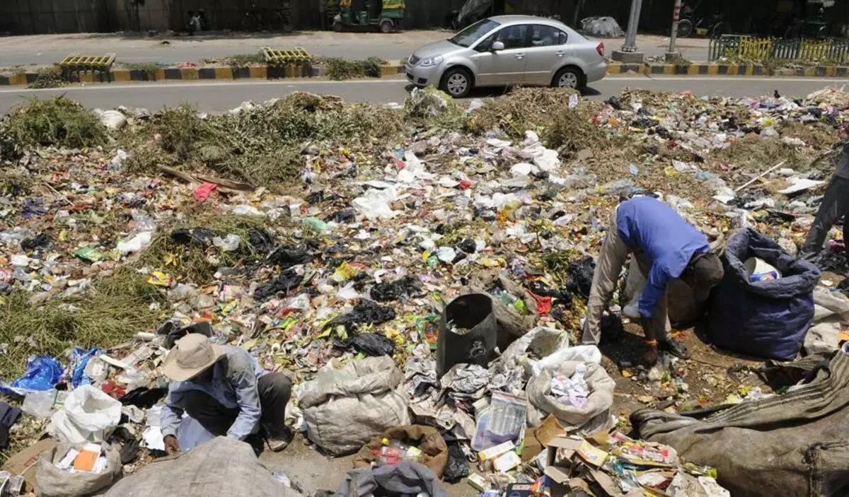 Die Hauptstadt von Indien verbotener Kunststoffbehälter