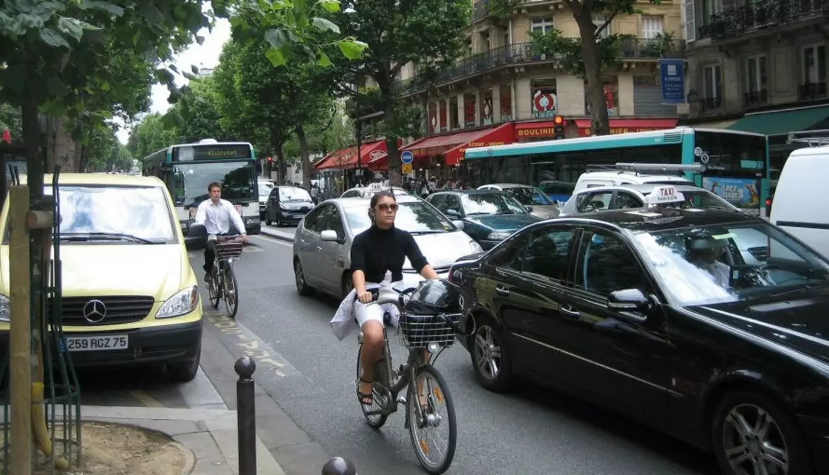 Paříž otevírá první pozemek 45 km cyklistiky. Faceplla.net Nejnovější ekologie novinky