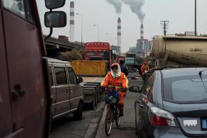 चीन 200 कोयला बिजली संयंत्रों के निर्माण को रोकता है