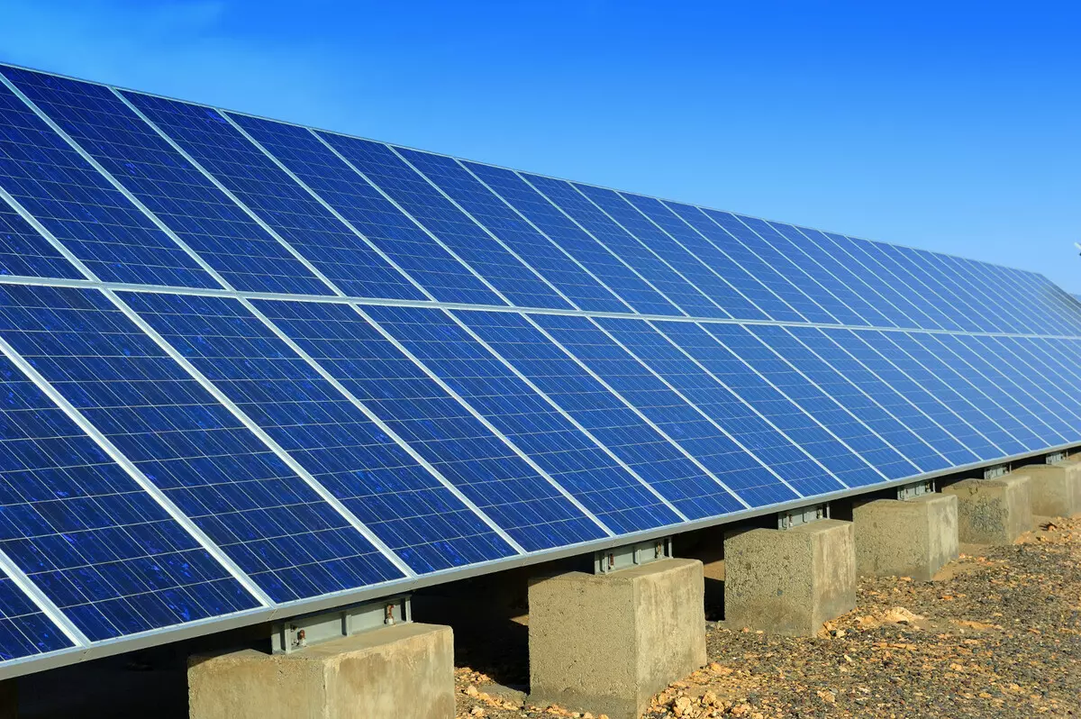 Kina planifikon të arrijë qëllimet 2020, duke trefishuar fuqinë e energjisë diellore