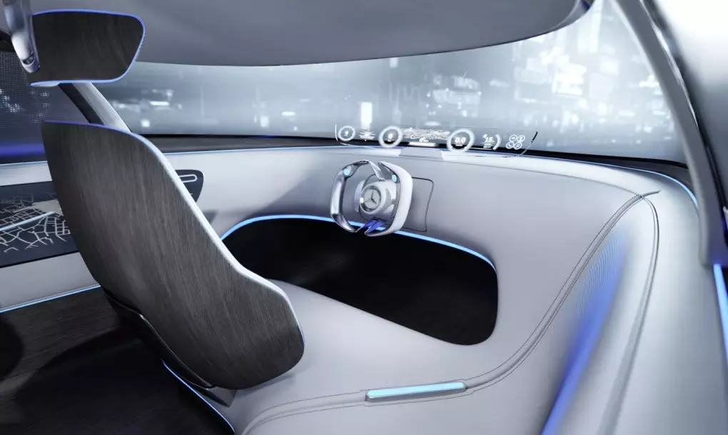 Zelfbestellende waterstof Mercedes werd gepresenteerd in Tokio