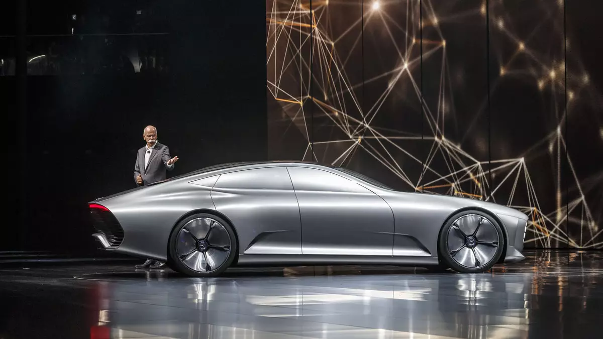 Mercedes-Benz vient d'introduire une voiture hybride pouvant transformer des vitesses élevées