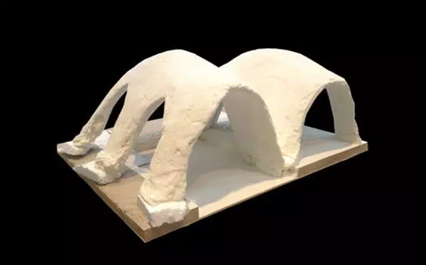 Hollännesch Architekt plangt an der Wüst vun der Stad aus Salz ze bauen