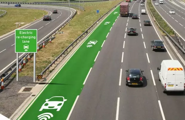 Regatul Unit Testează drumurile electrice care încarcă vehicule electrice