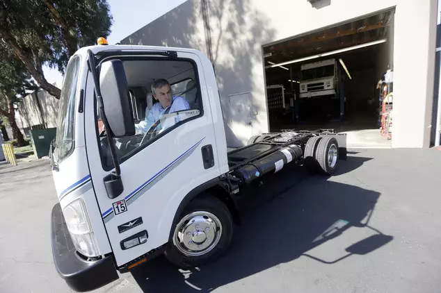CO-asutaja Tesla Motors tahab elektrifitseerida kaubandusliku veoautode