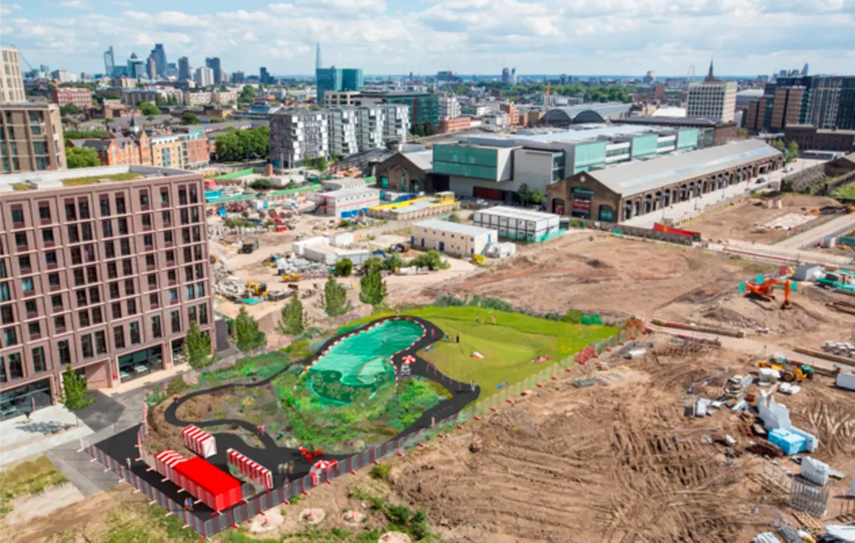 The pool in the UK will be cleaned with plants