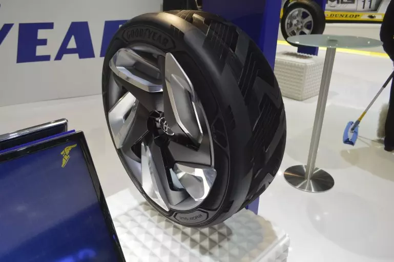 Goodyear BHO3 Tyre tạo ra điện