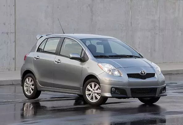 New-Hybrid-Toyota-yaris
