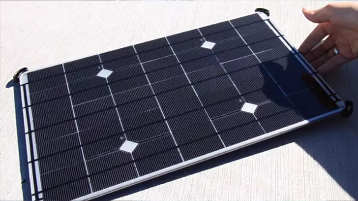 Kako okrenuti automobil na radno mjesto na solarnom energiji