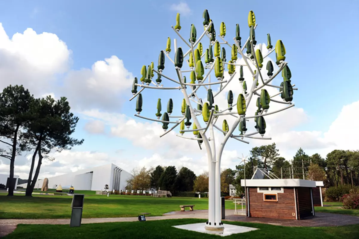 Arbre artificiel pour l'énergie éolienne dans le centre-ville