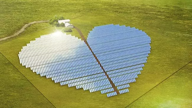 Pembangkit listrik tenaga surya dalam bentuk hati. Facepla.net berita ekologi terbaru