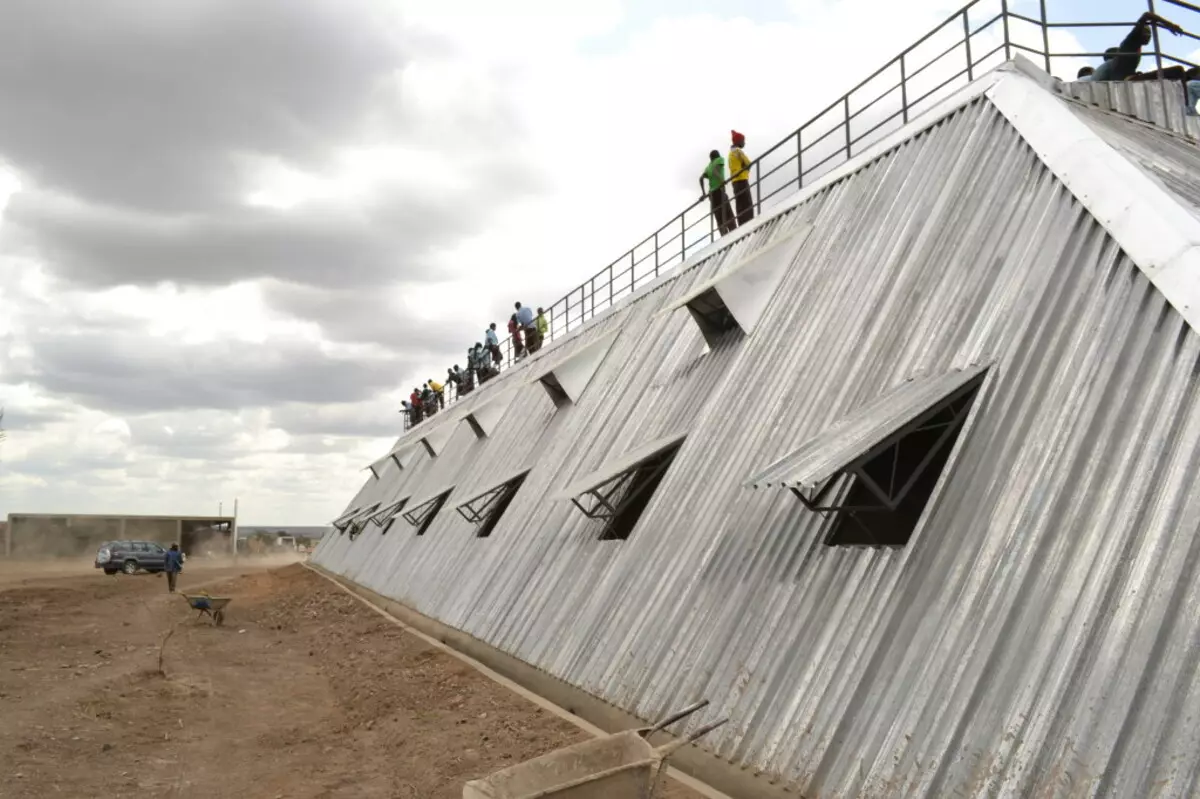 Novo campus escolar no Quênia pode armazenar 1,5 milhão de litros de água