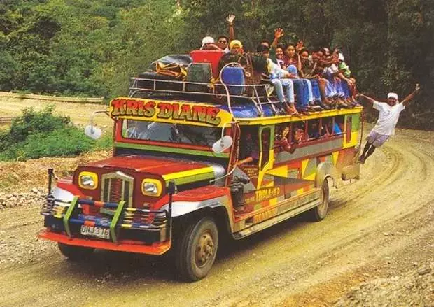 Jept - filipinaj microbusoj bazitaj sur amerika Jeeps-Dua Mondo