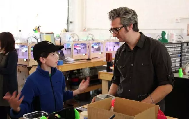 Ultrafast 3D Printer သည် 15 နှစ်အရွယ်ကောင်လေးကိုတီထွင်ခဲ့သည်