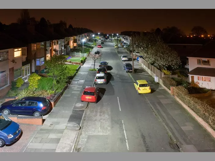 LED-valguse tänavad paigaldatakse Warringtonis