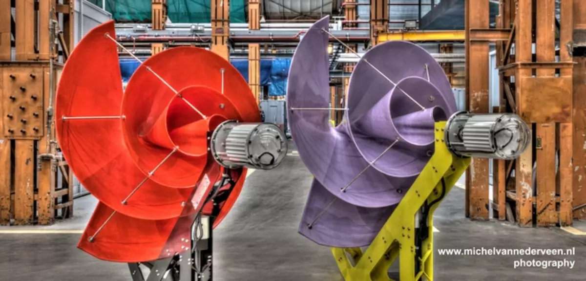 Turbina de vent silenciosa en forma de roses