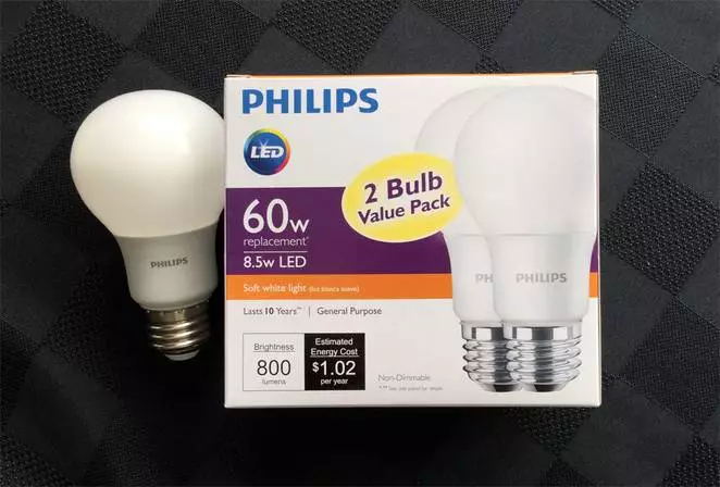 Il-lampa LED minn Philips hija biss $ 5. Facepla.net aħħar ekoloġija aħbarijiet