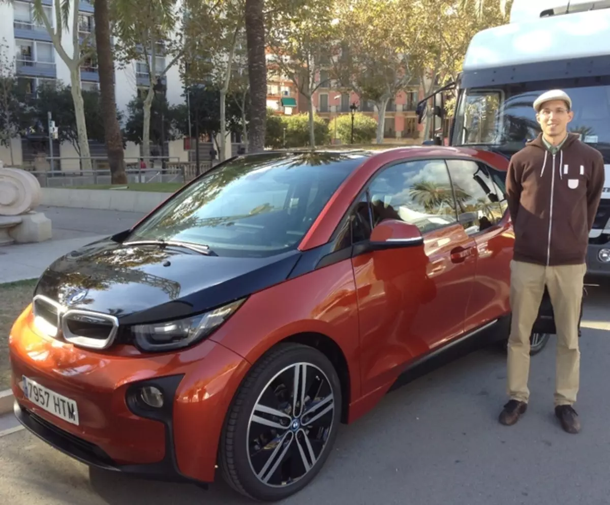 BMW-I3 - mobil listrik sing paling ekonomis