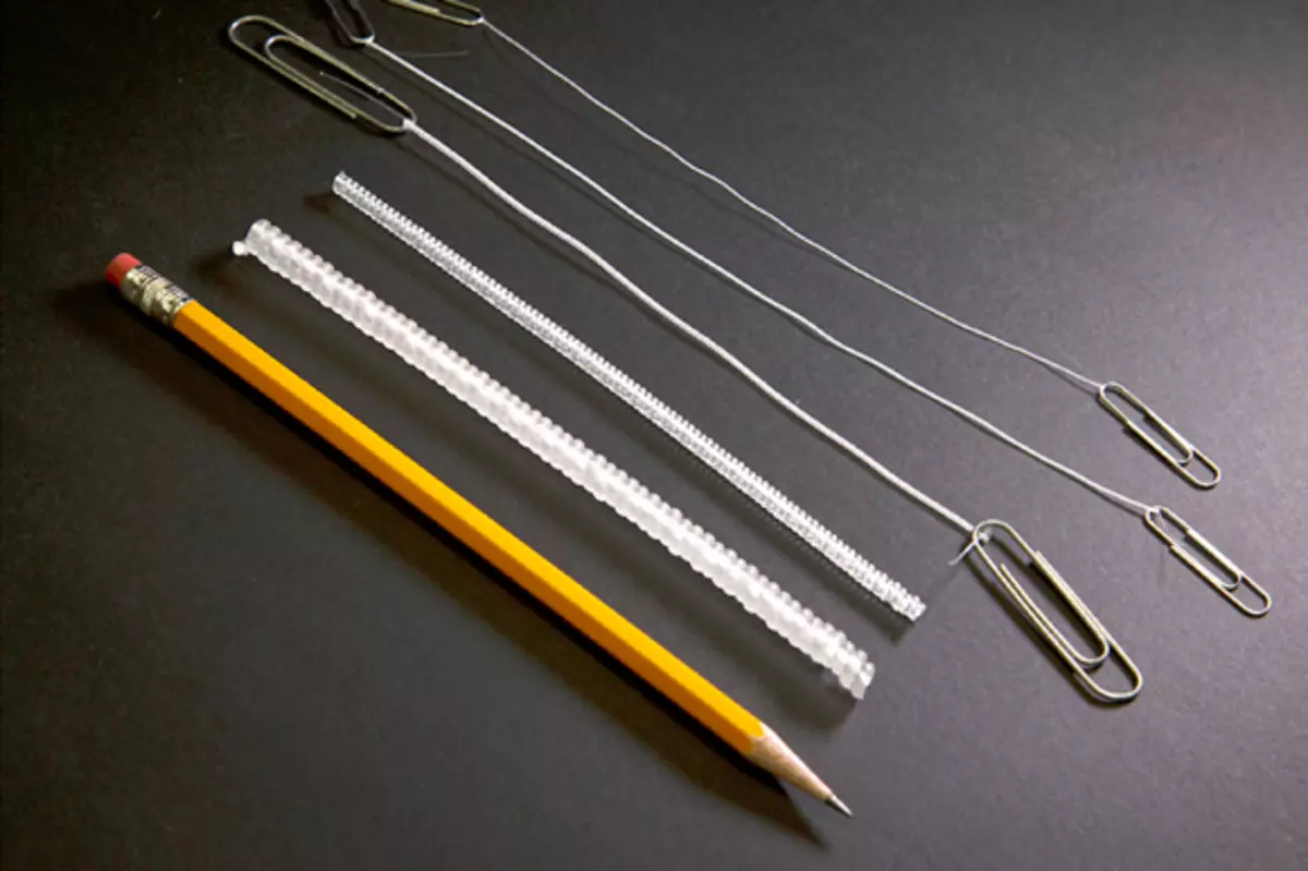 Artificial Muscles from Fishing Lesk