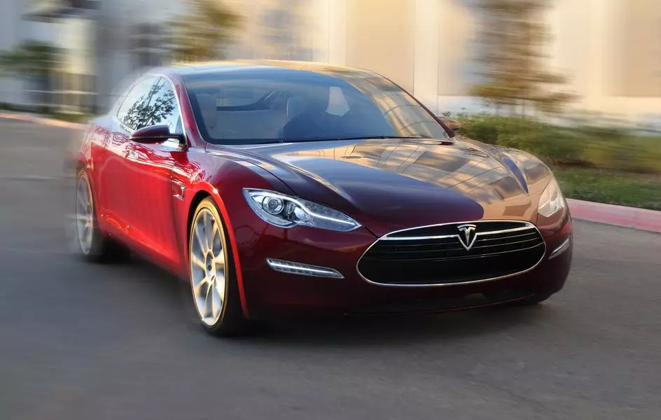 Tesla ще изгради най-голямата планета за литиево-йонни батерии