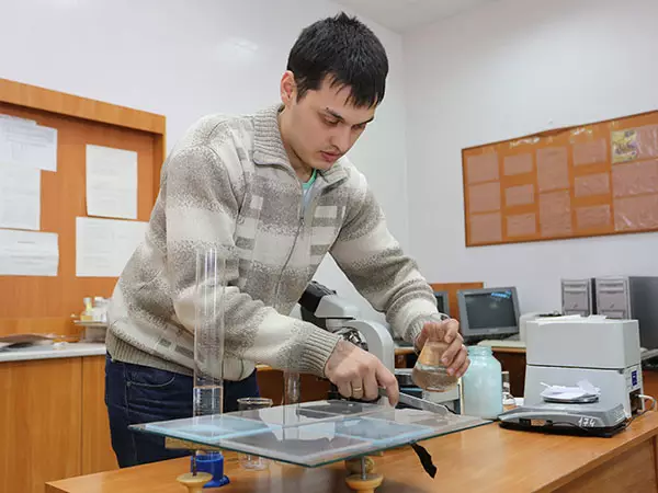 Kazan Student uitvond in water oplosbare verpakking