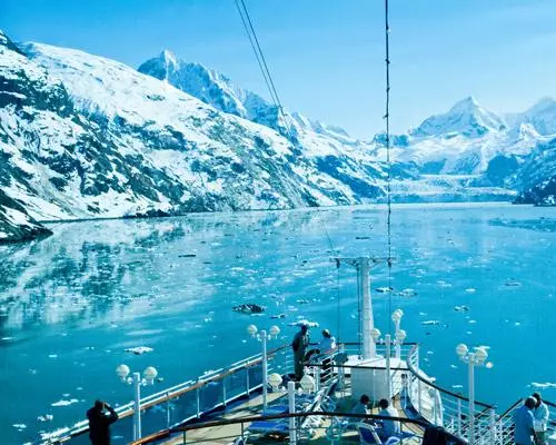 7 Cruise neamhghnách ina gcaithfidh tú cuairt a thabhairt ar a laghad uair amháin sa saol