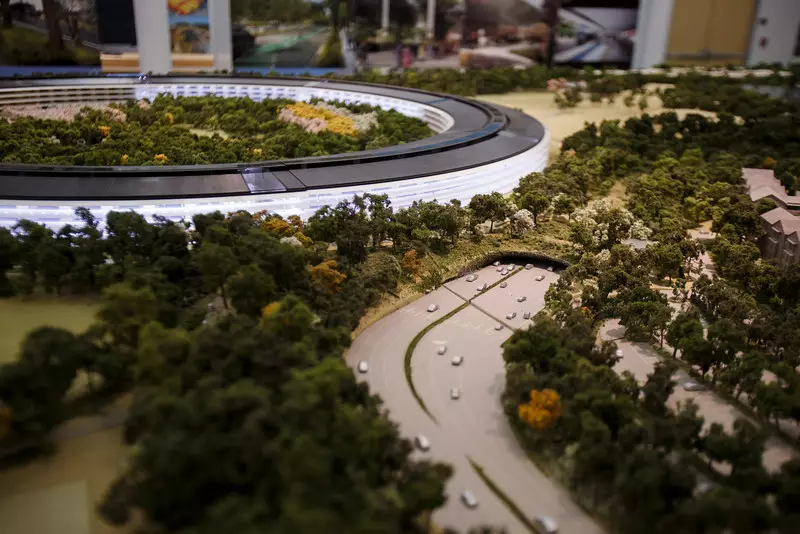 Uusi Apple Headquarters: Valokuva lähemmäksi