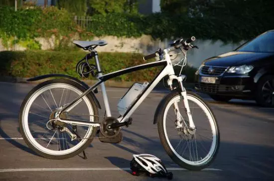 Elektrinis dviratis BMW kruizas E-Bike 2014