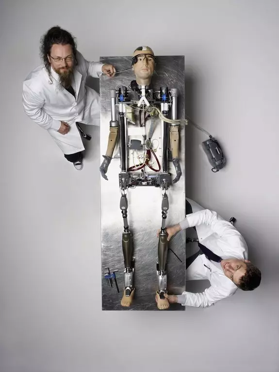 Fyrsta fullkomlega bionic maðurinn hefur úkraínska karakter