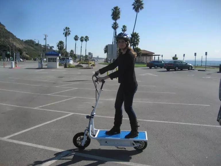 Eguzki energia scooter