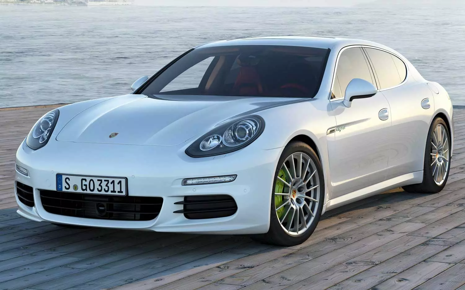 Porshe Panamera S E-Hybrid πρόσοψη