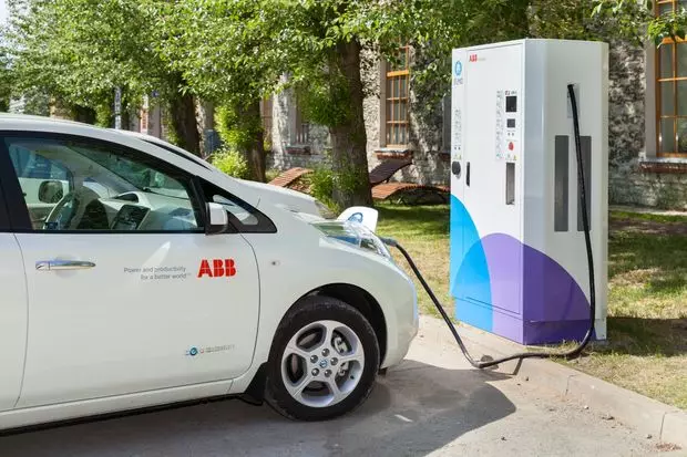 Abb_yfast_charger.