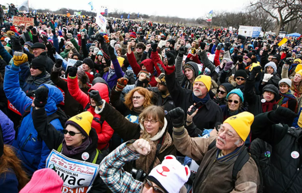 More than 40 thousand people at a rally in climate protection against the construction of an oil pipeline
