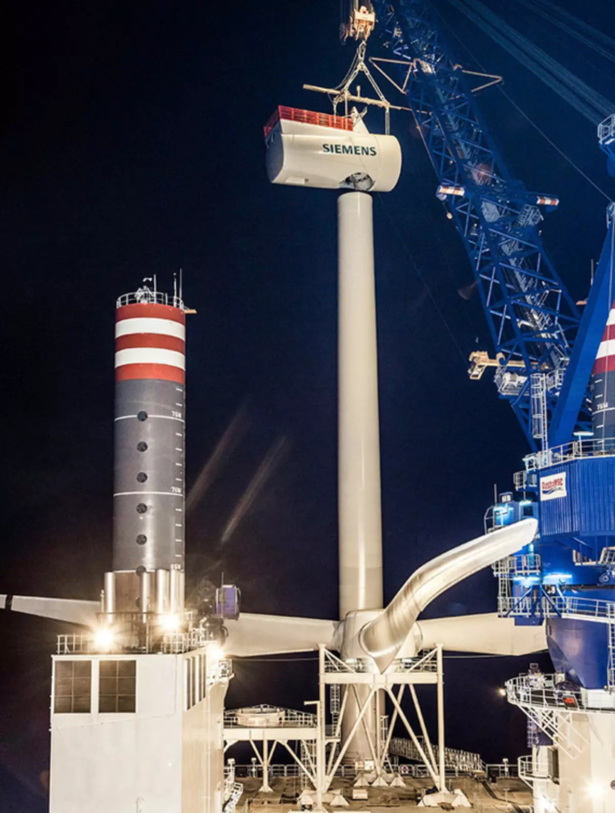 Uppsetning nýrra 150 metra vindmyllja á Gunfleet Sands III