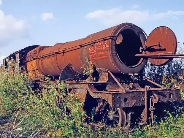 Incluso hoy, los trenes vintage continúan restaurando.