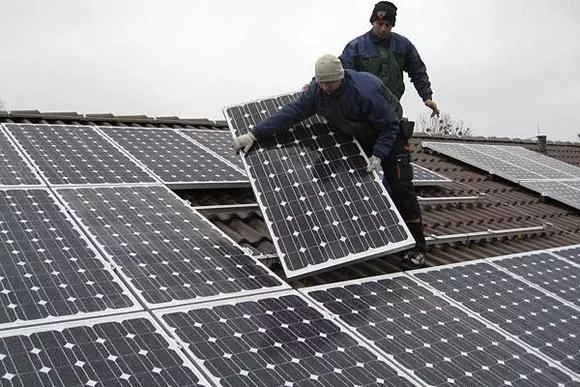 Mga barato nga mga panel sa solar