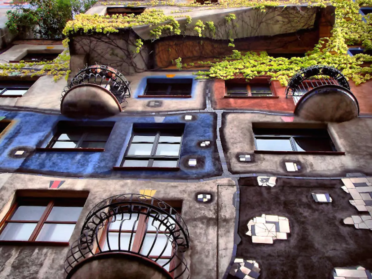 Dům Hundertwasser.