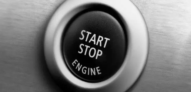 Sistema Start-Stop Hella apaga el motor durant la conducció