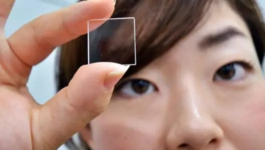 A Hitachi üvegszilárdok az információkat örökre megtakaríthatják