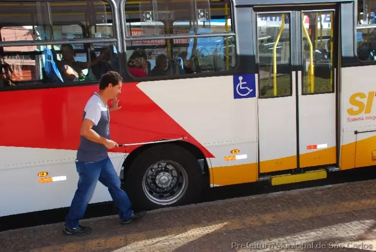 Di San Carlos, Brasil hidup sekitar 200 orang dengan pelanggaran serius