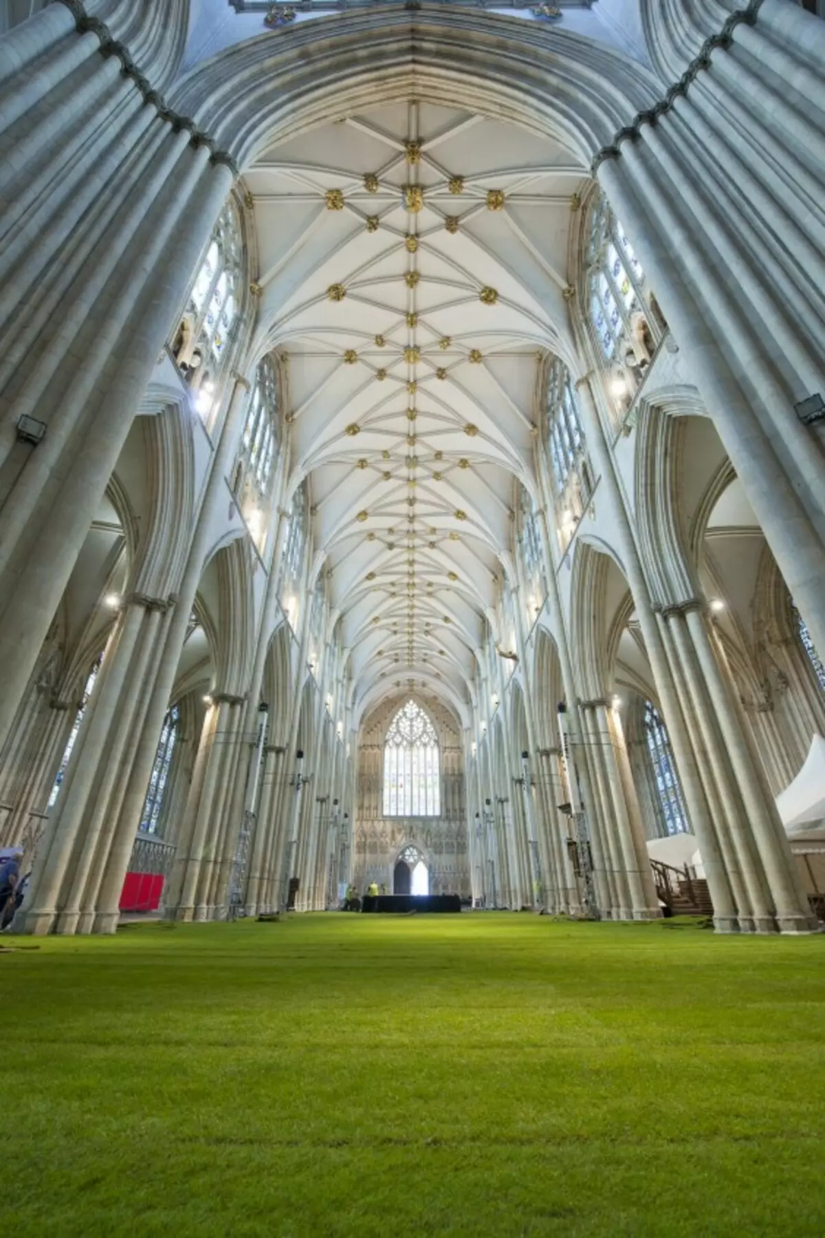 York Katedrali'nde rahat çim