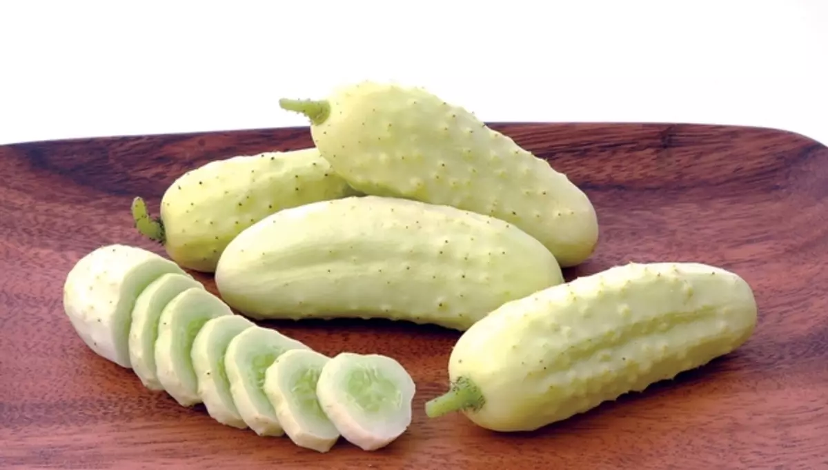 Cucumbers na-adịghị ahụkebe