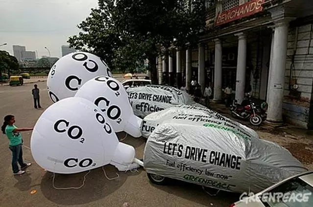 युरोपले नयाँ कारहरूको साथ कार्बन डाइअक्साइड उत्सर्जन कम गर्दछ