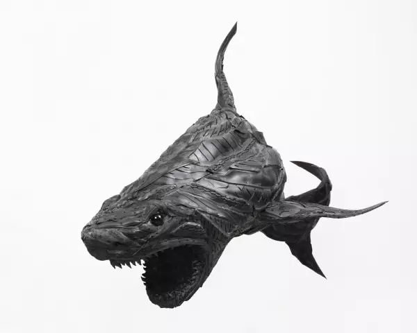 Shark. Шиналардын скульптурасы