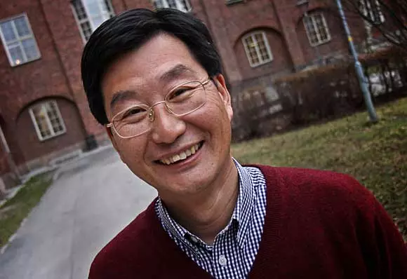 Giáo sư Lichenha San.